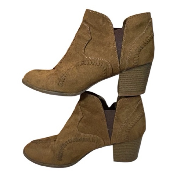 Indigo | Shoes | Indigo Rd Side Cutout Heeled Ankle Boots Booties Shoes ...